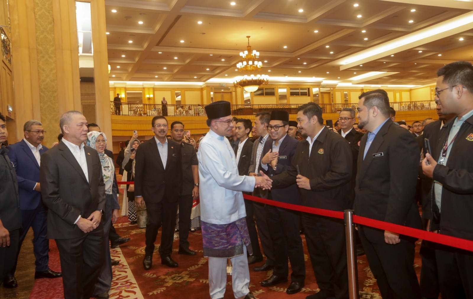 Duit Hari Raya 2024 Sebanyak RM500 Dari Kerajaan Untuk Penjawat Awam Dan Pesara